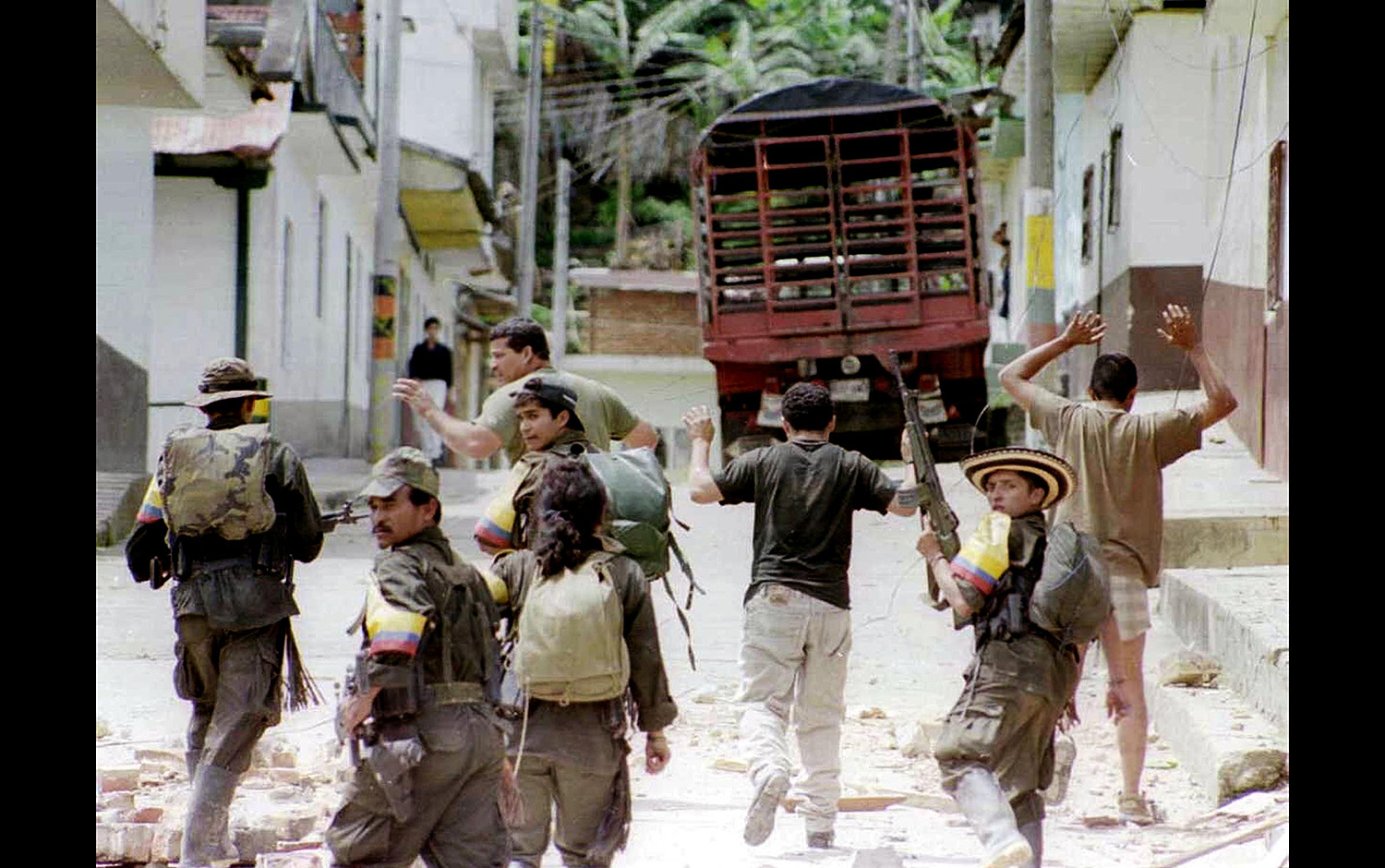 Conmovedoras Imágenes De La Guerra Entre Colombia Y Las Farc Emol Fotos